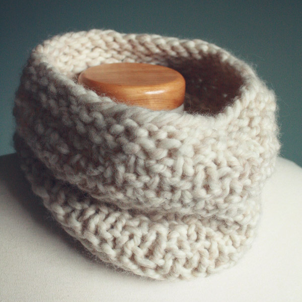 Yarn Along: A Three Turn Cowl, the Divine Dance, and Gilead - Unhurried ...